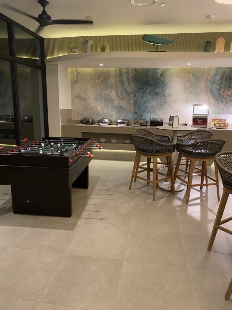 Back Again Staying In Cancun’s Hotel Zone–A Resort Review of Riu Palace ...